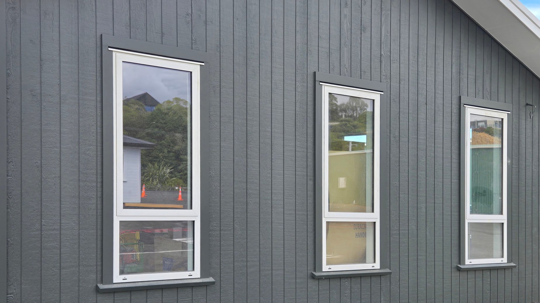 Best Cladding Options for Transportable Homes in NZ | Manor Build